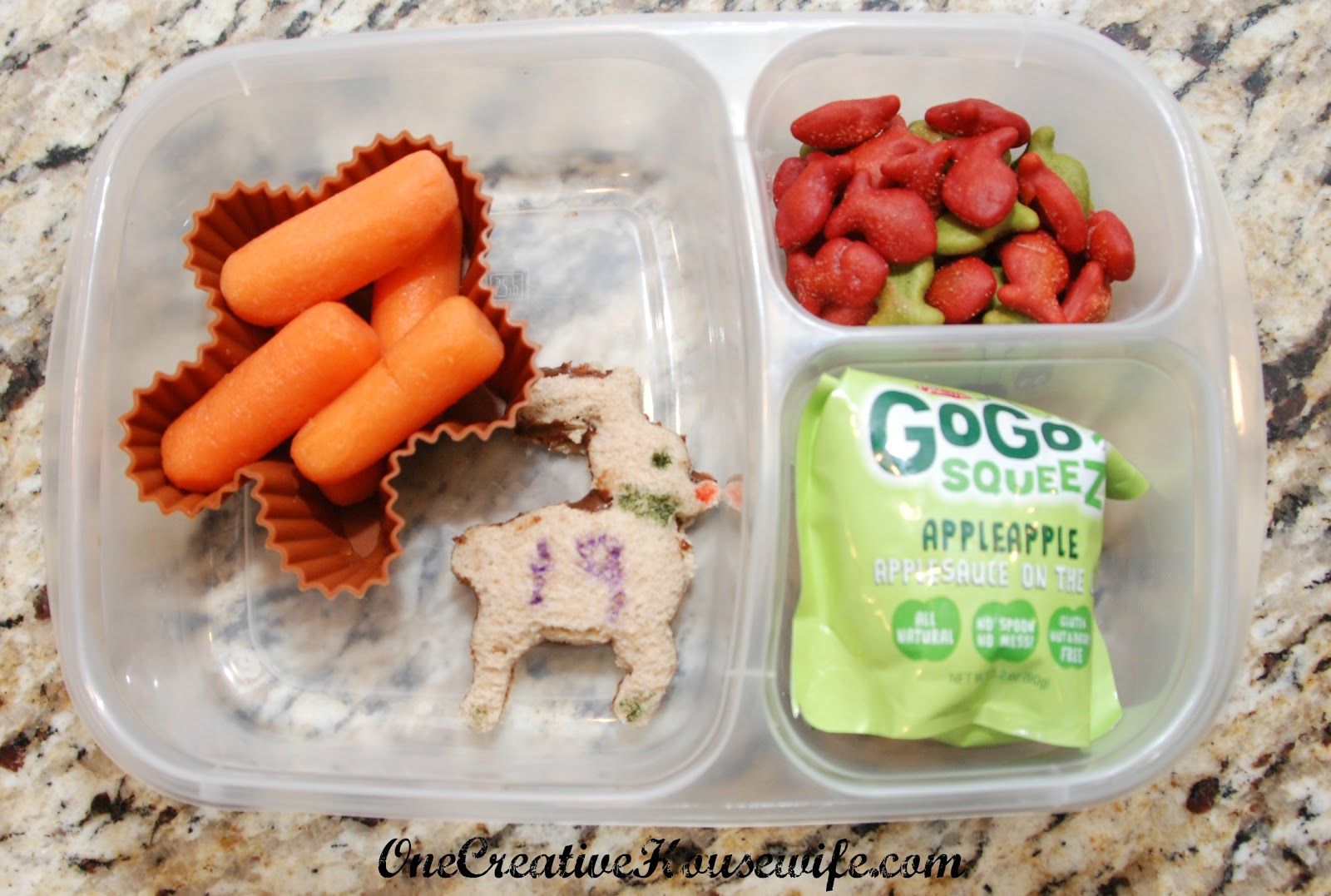 One Creative Housewife: Lunches Week 15 - Advent Style