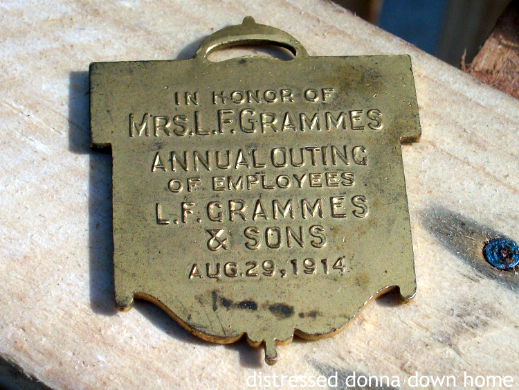 Distressed Donna Down Home: Friday Finds