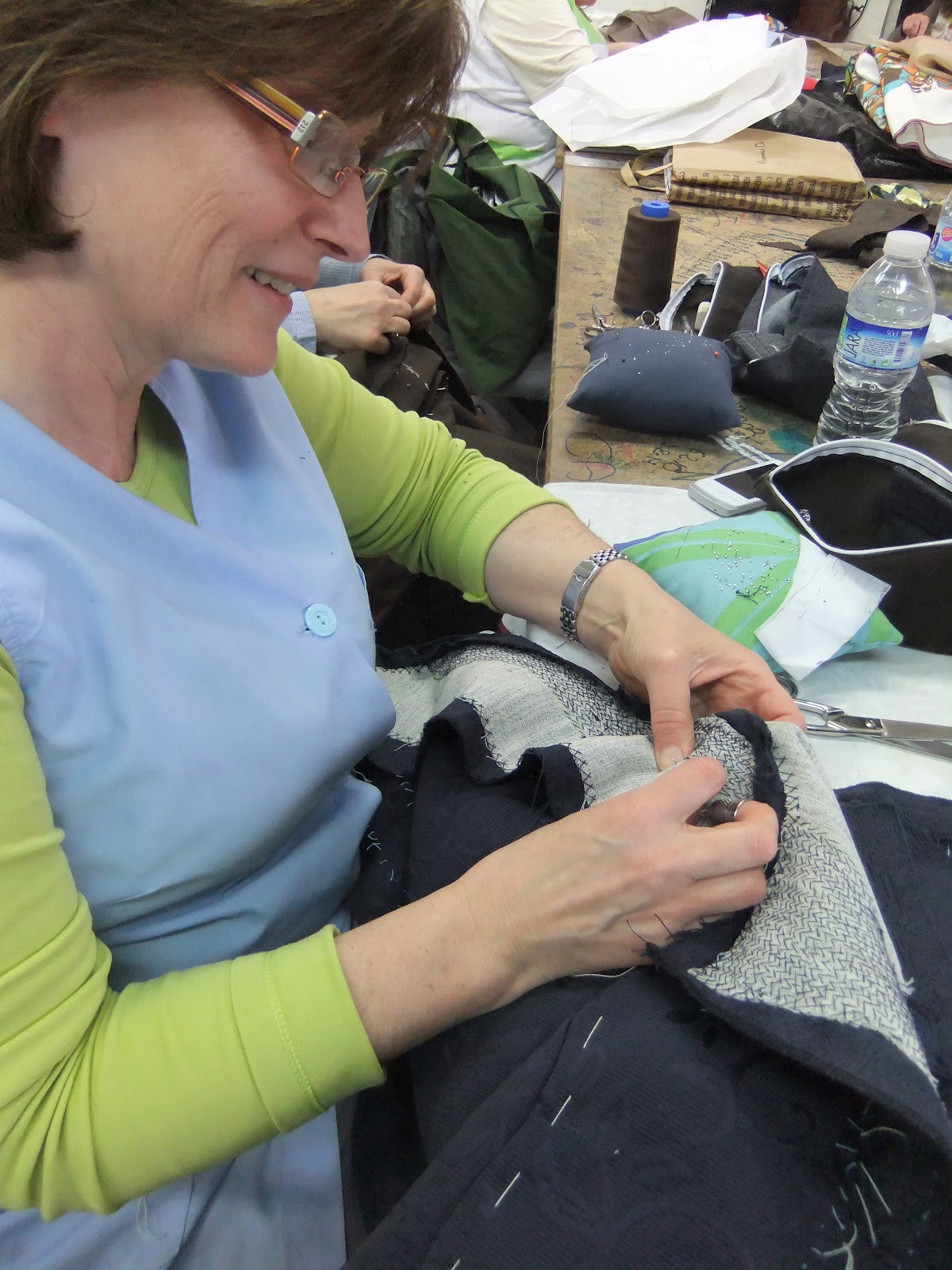 ENTRE TELAS: RECORDANDO; CLASES DE MODISTERIA