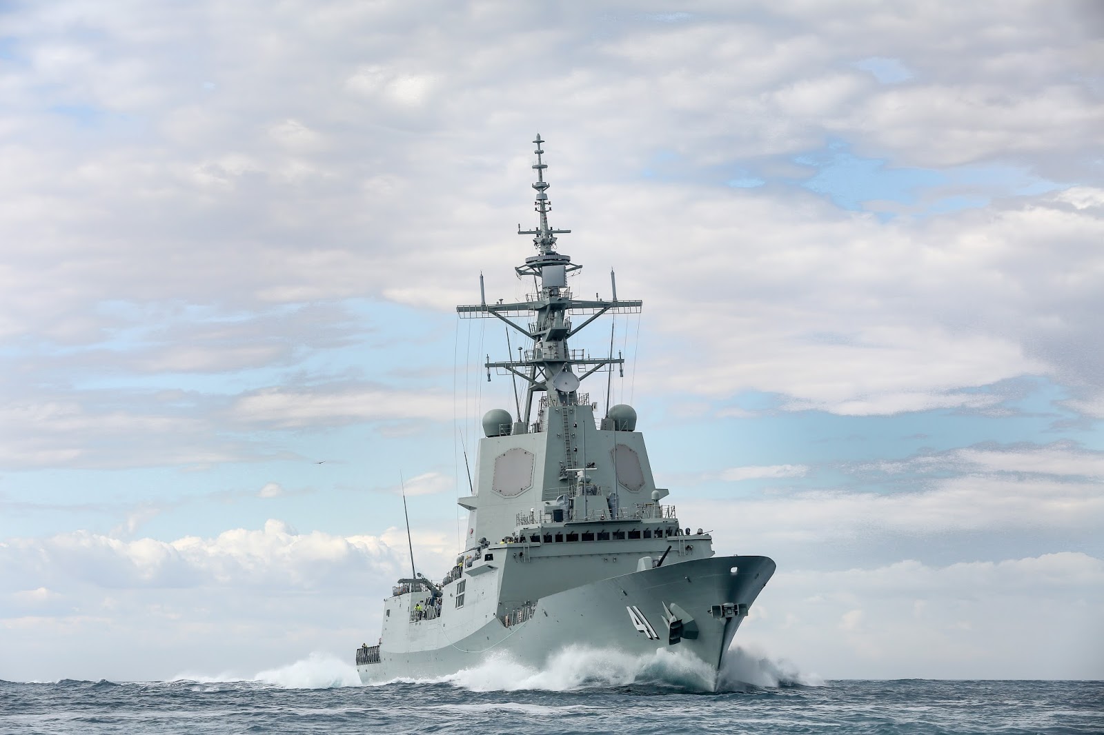 DEFENSE STUDIES: HMAS Brisbane will be Delivered in Mid 2018