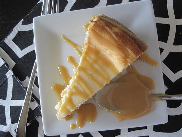 Mrs. Schwartz's Kitchen: Classic Cheesecake with Carmel Sauce