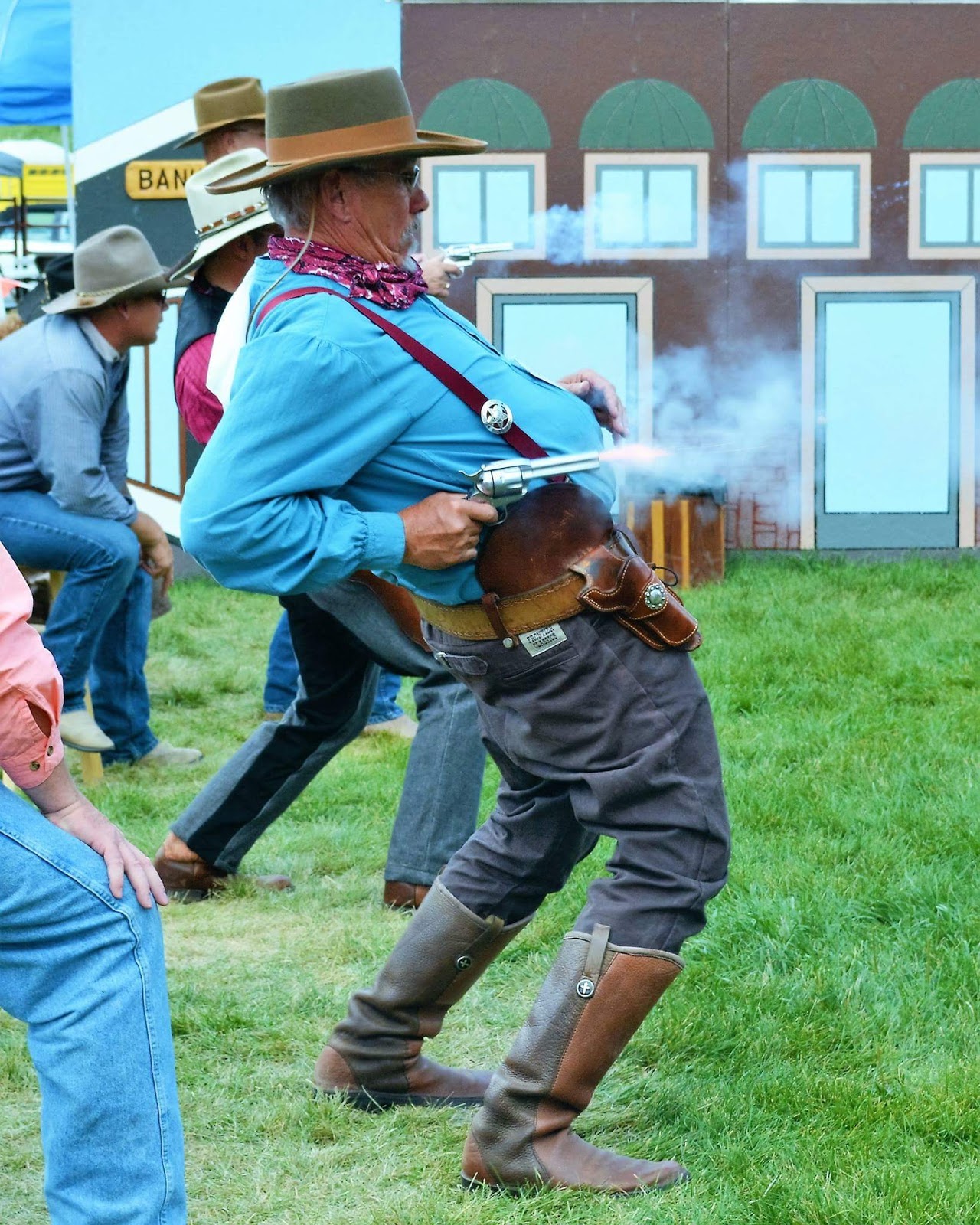 Gunslingers Cowboy Fast Draw: Nationals, Photos, and Rule 17