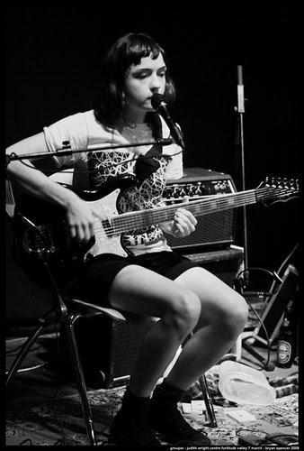 Un Jour Sans Lendemain: Grouper - A I A: Alien Observer / Dream Loss