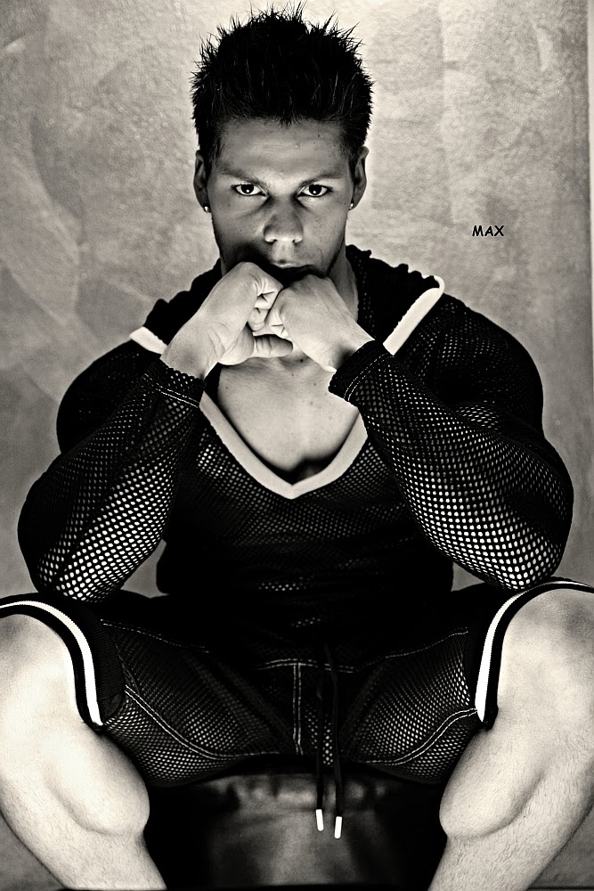 MAX - photography and more ...: ANGELO GODSHACK (4/2)