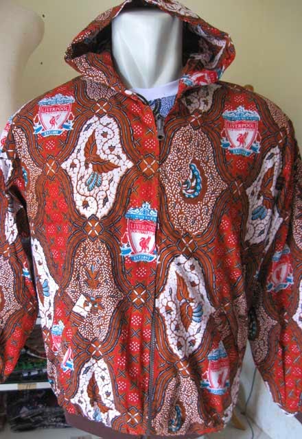 Riana Batik Jaket Bola