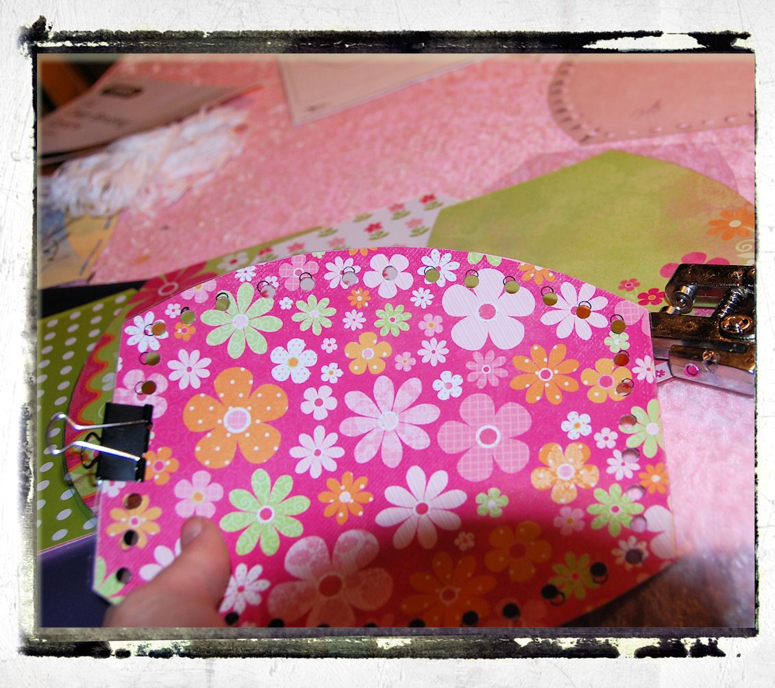 TiramiSue: VINTAGE STYLE HANKY BOX