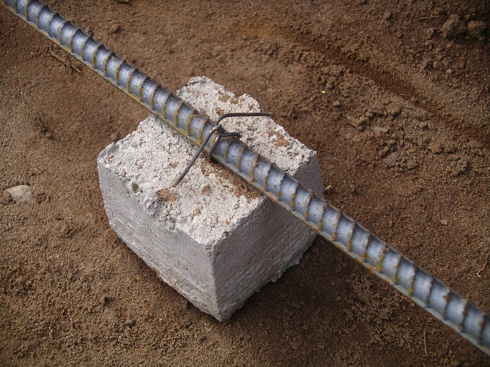 Home Remodeling Step By Step: Step 9 - Putting Steel in the Footing