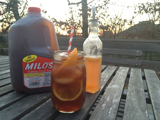 little bits: Peach Lemon Iced Tea with Milo's