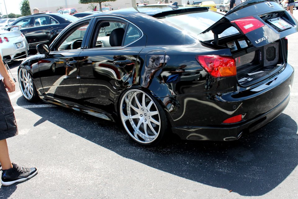 Motor Roar: Hottest Lexus Collection - VIP Modular Wheels