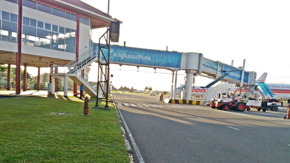 Garbarata Bandar Udara Pattimura Hasil Foto Kamera ZenFone 2 Laser