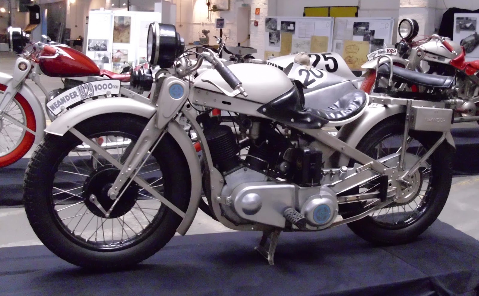 07Dyna - It's in my Brain and Needs to Get Out: Neander Motorcycles ...