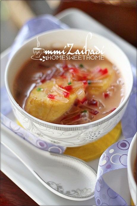 Home Sweet Home: Pengat Pisang Dengan Skoteng