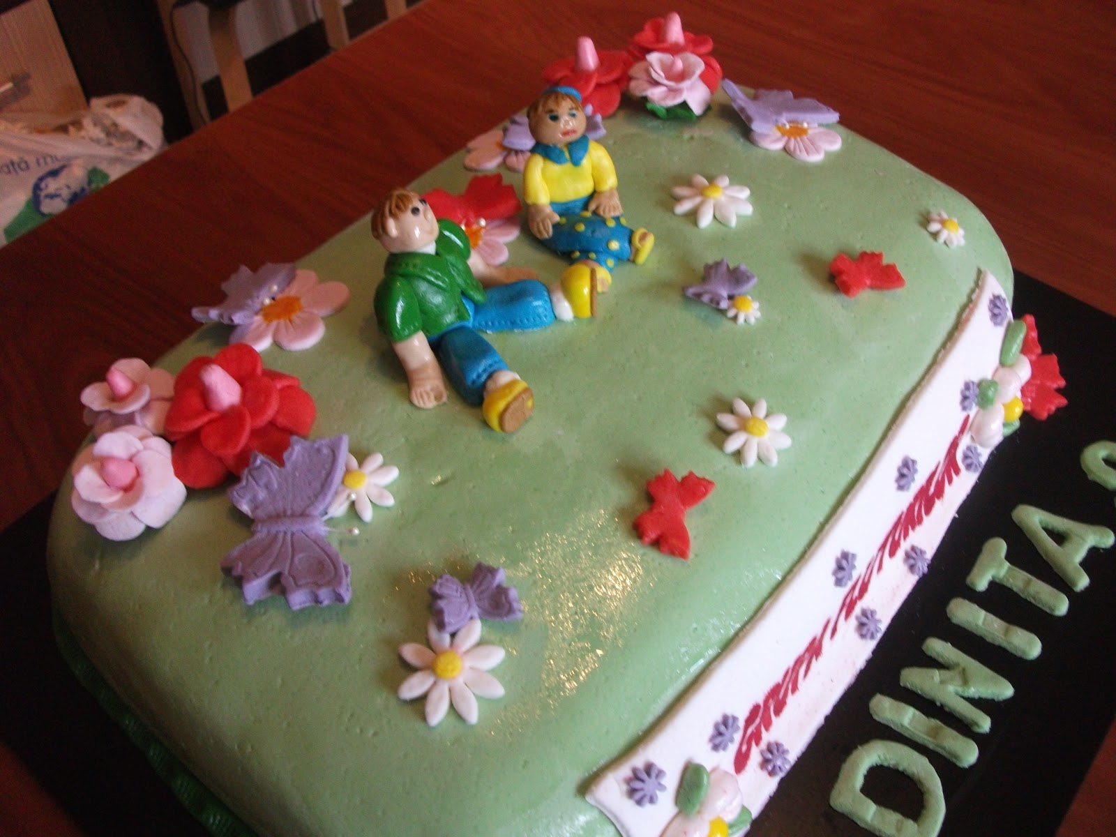 TORTURI MARTIPAN: TORT PENTRU GRADINITA