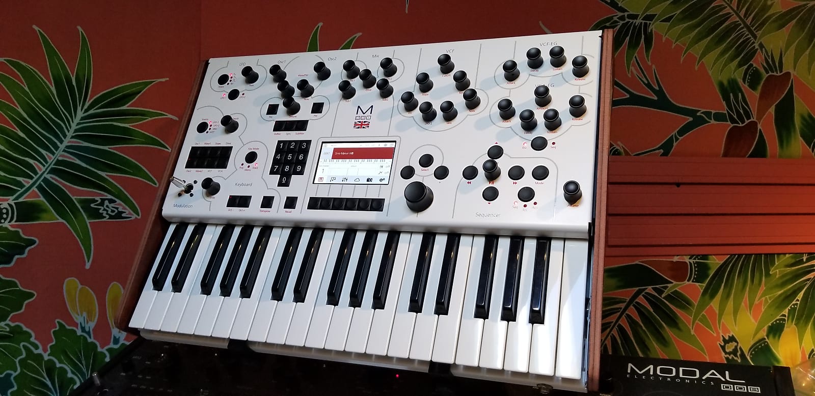 MATRIXSYNTH: Modal Electronics 001 Synthesizer