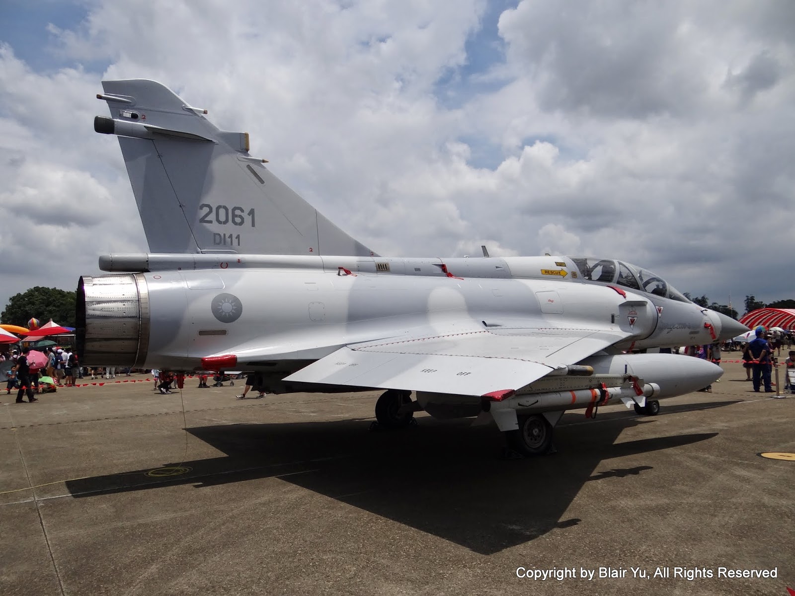 Blair's 軍事,警察及消防攝影: Mirage 2000-5 DI 幻象戰鬥機 2061