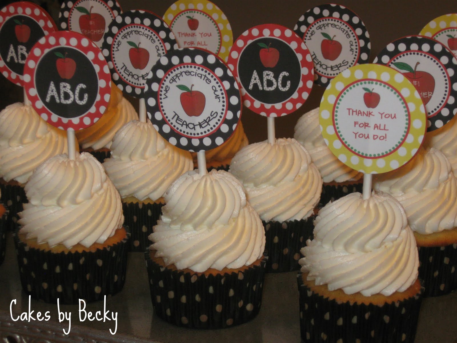 Cakes by Becky: Welcome Back Teacher Cupcakes