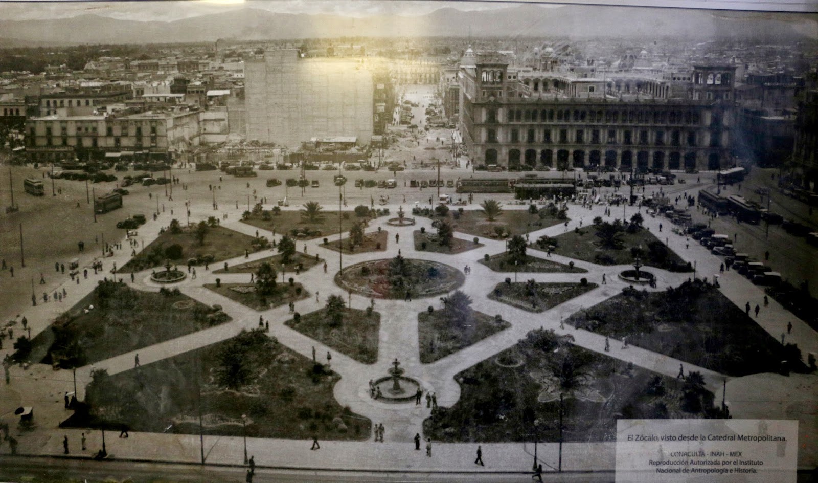 Mexico City Ambles: Centro Histórico: The Zócalo, Symbolic Heart of ...