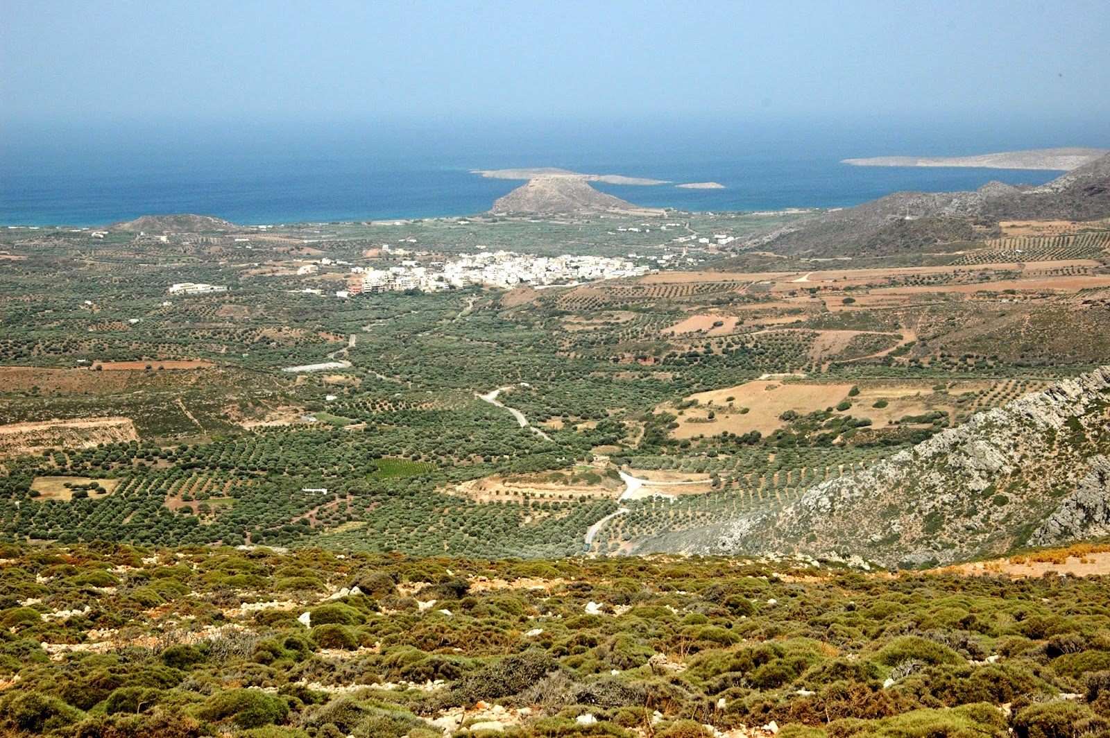 ITANOS EARTH THERAPY