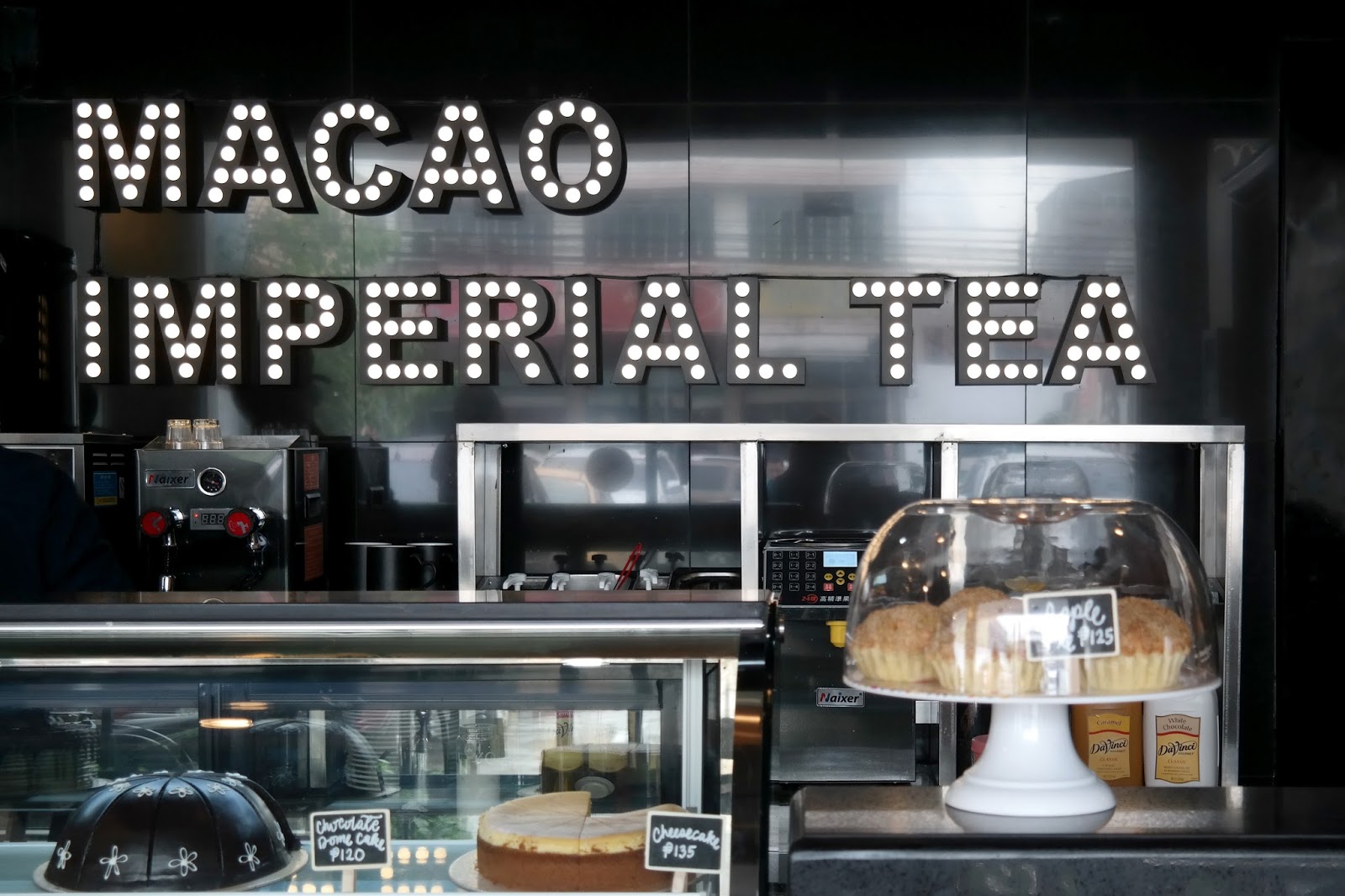 Sand Under My Feet: Macao Imperial Tea Now in Manila!