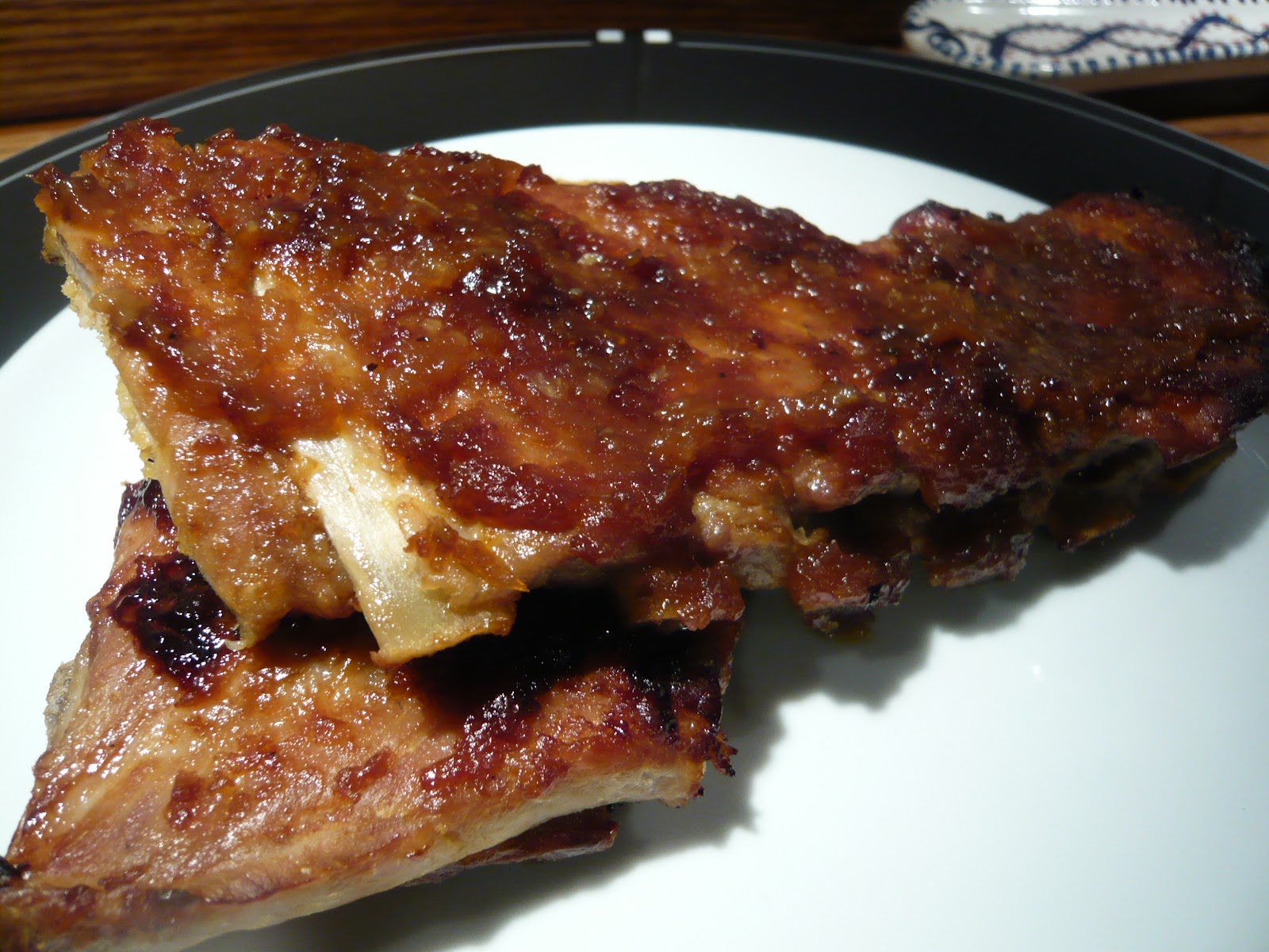 La Lengua de la Mariposa: COSTILLAS ASADAS CON SALSA BARBACOA CASERA