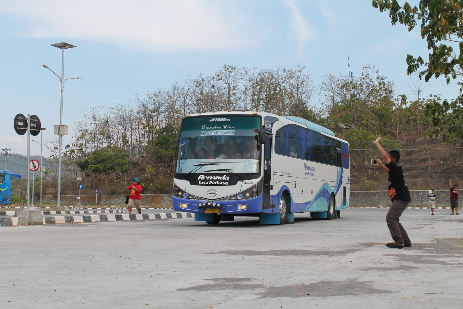 Bus Transportation: Apa Itu Telolet