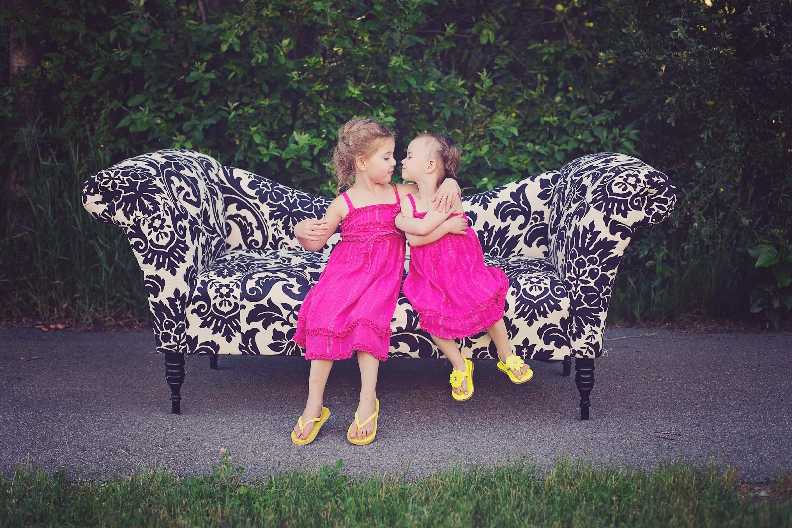 Delightful Daughters - Liesch Family Session - Emma Macdonald Photography