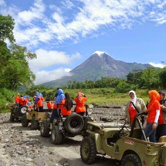 MERAPI LAVA TOUR JELAJAH DESA DENGAN JEEP - PAKET LENGKAP WISATA ...