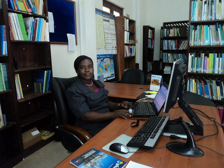 Emelia's Library: Visit by Grand-daugther of David Mowbrary Balme to ...