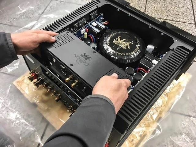 Gryphon Audio Diablo 300 integrated amplifier DAC module installation ...