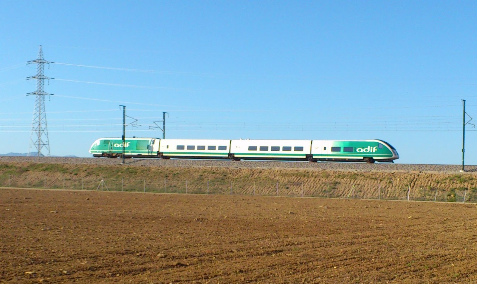 Rails sense fronteres: ADIF – 355 (TALGO XXI)