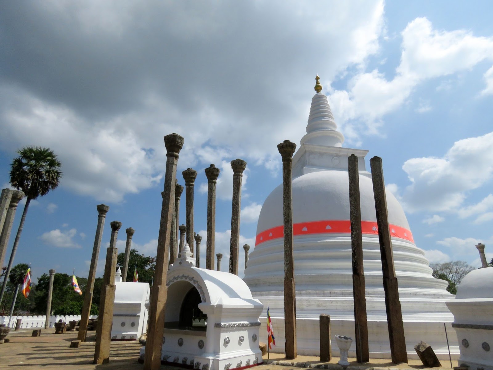 ANICCASIGHT: The First Stupa Built in Sri Lanka - Anuradhapura