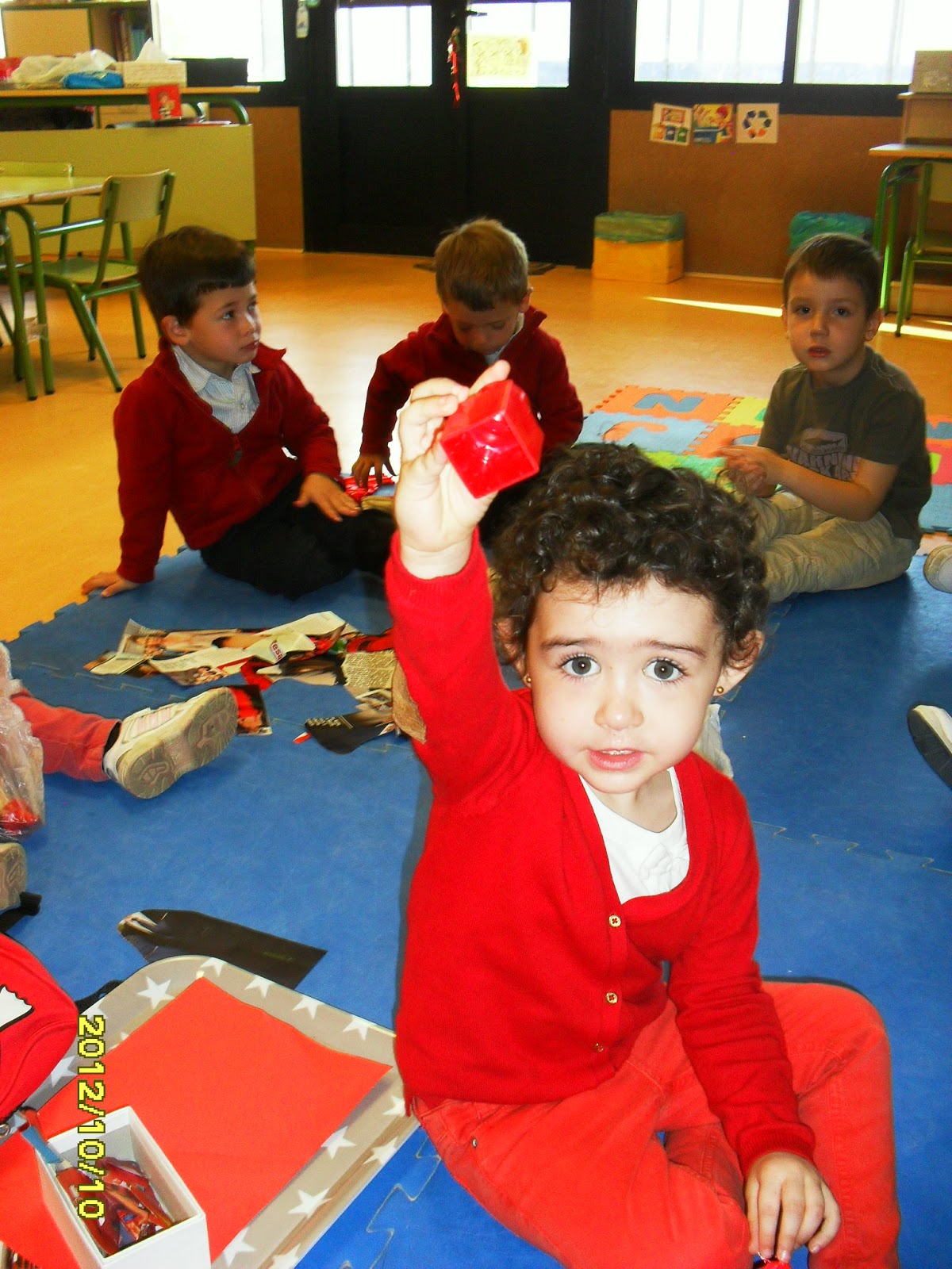 MI AULA DE INFANTIL: FIESTA DEL COLOR ROJO