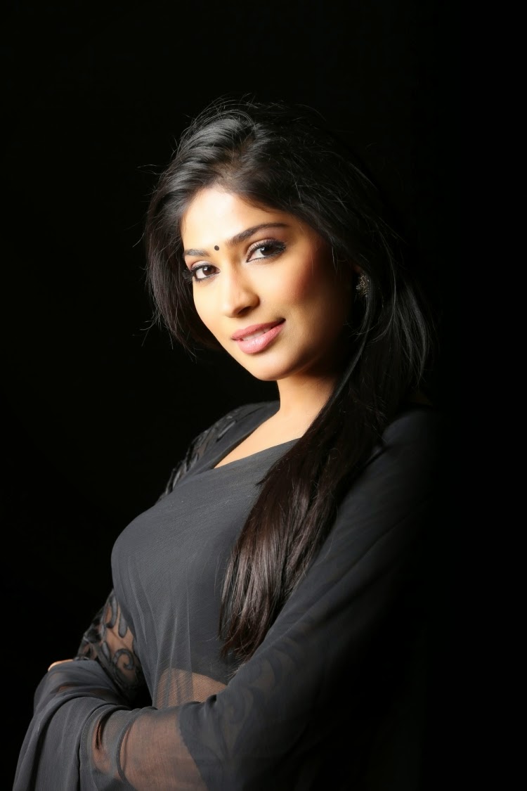 heroines-images: Vennila Veedu Movie New Stills