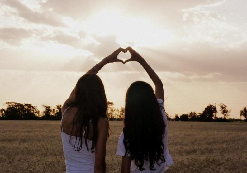 Infinity Scents - Hispanic: LAS FEROMONAS - AMOR A PRIMERA "OLOR"