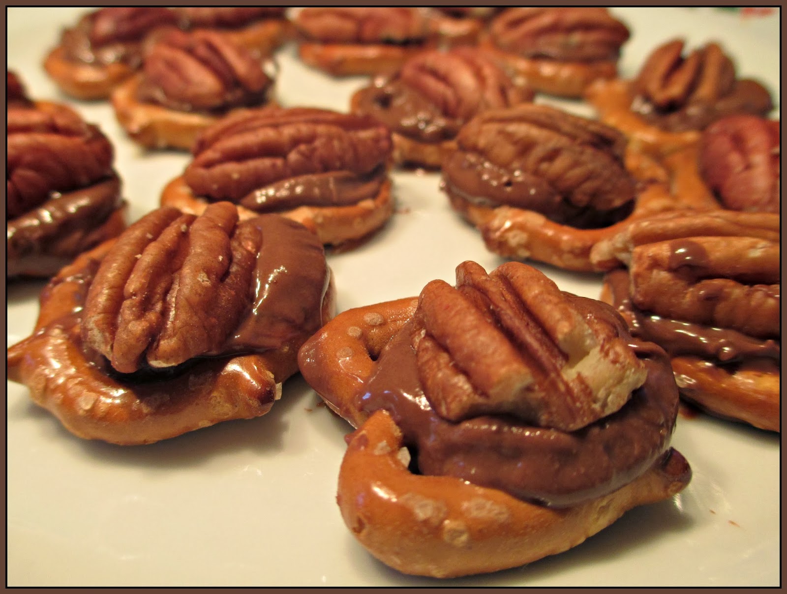 Healing Woman: ROLO PRETZEL DELIGHTS