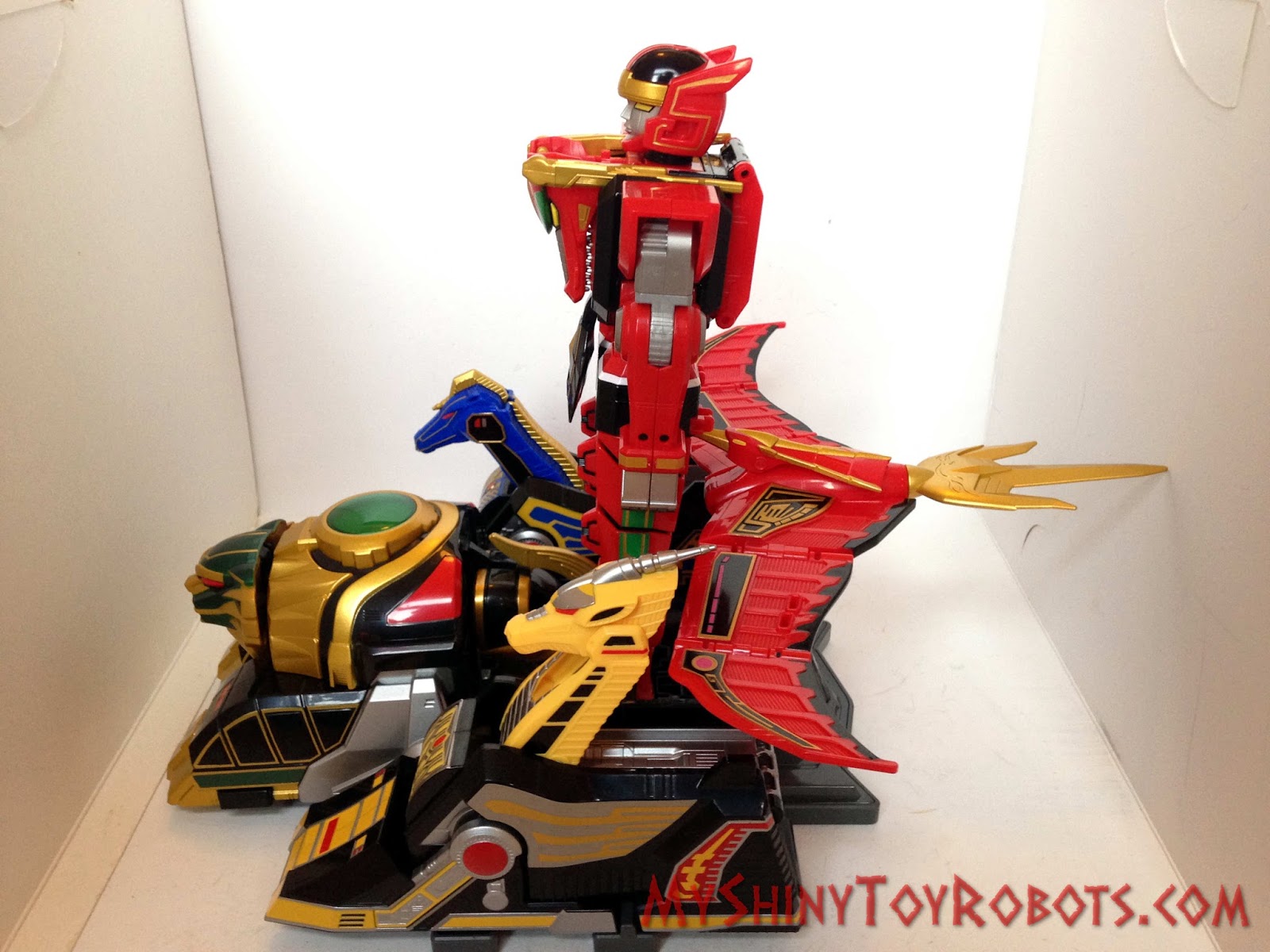 My Shiny Toy Robots: Toybox REVIEW: Power Rangers Legacy Collection ...