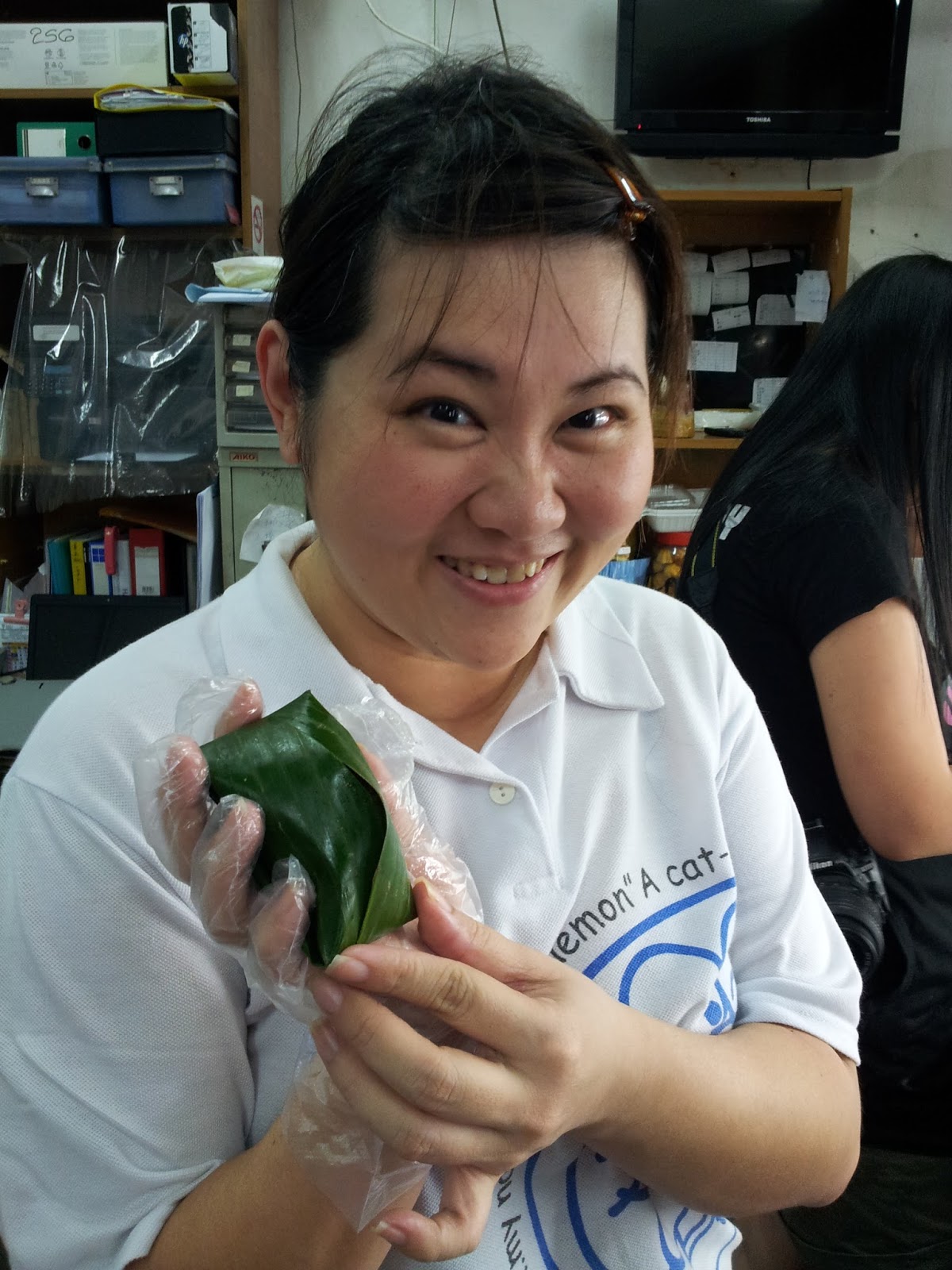 Happy Family : A visit to Lek Lim Nonya Cake Confectionery