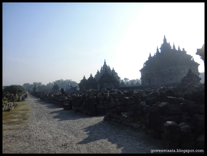 Gowes Wisata: Candi Plaosan