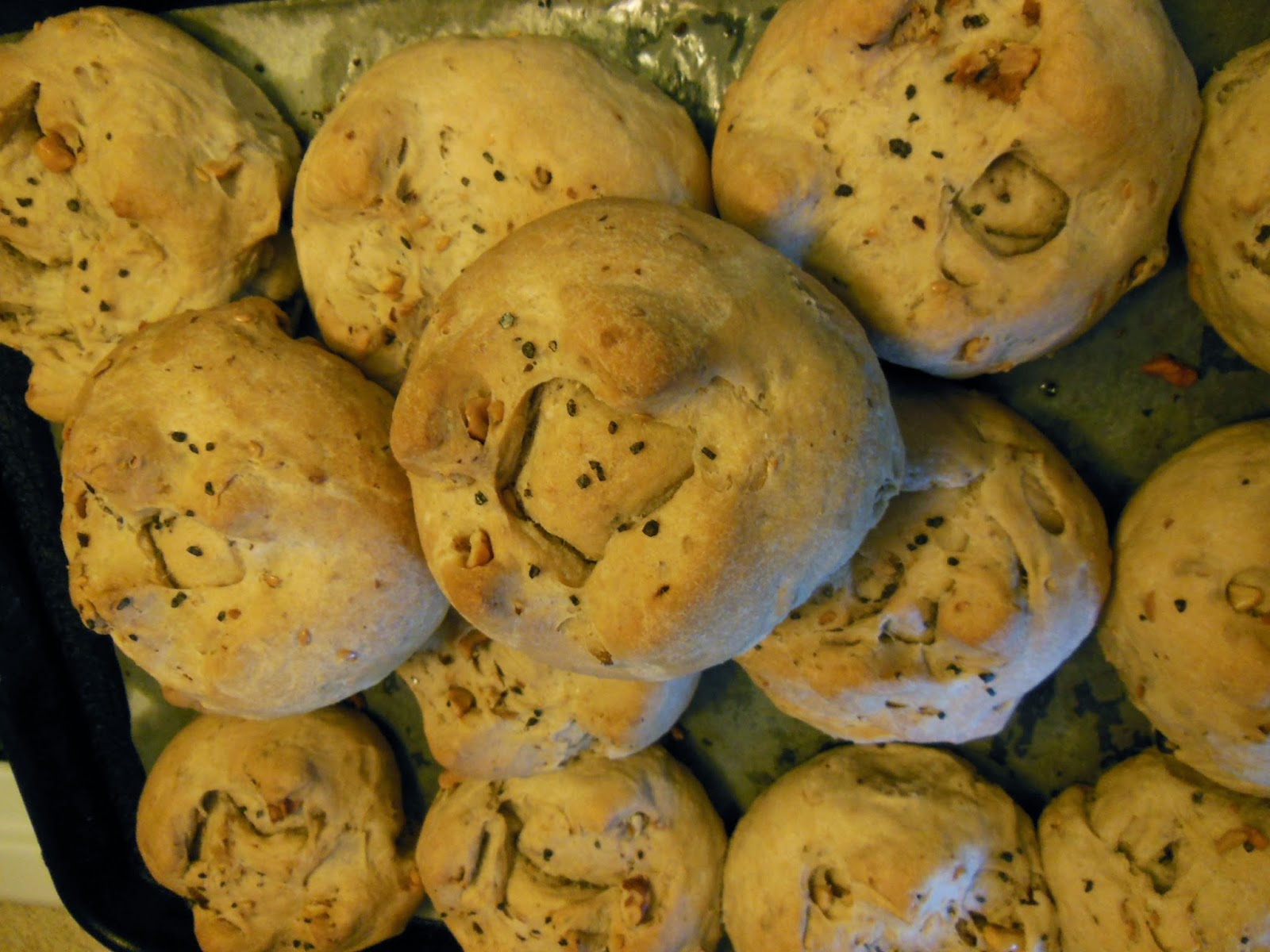 Avanti Cafe Musings: Kamut Date & Walnut Bread & Rolls