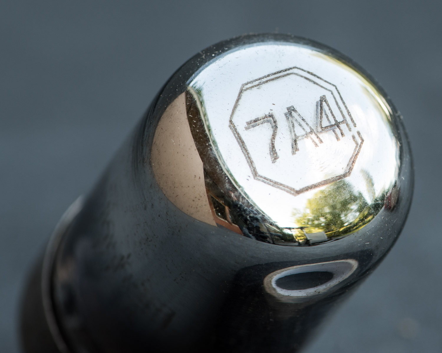 VinylSavor: Tube of the Month : The 7A4