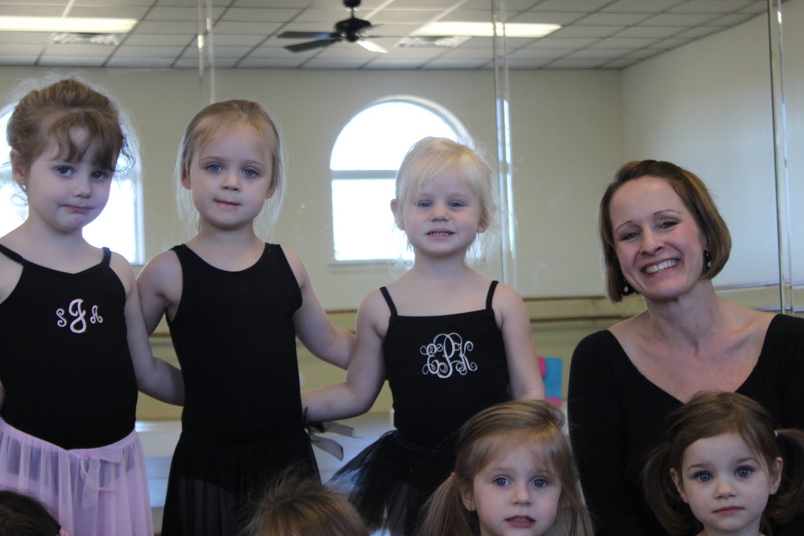 Mojoy: Gabbi's Dance class with Miss Linda Lou