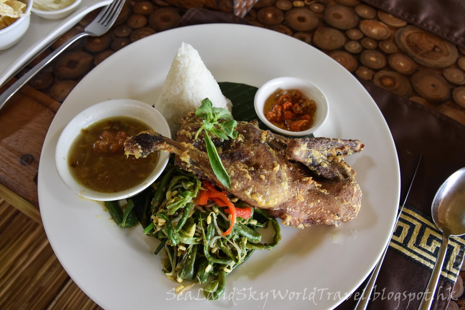 峇里自由行第四, 五天: 烏布皇宮, Cafe Lotus, Suwasiti Temple, Ubud Market, Bebek teba ...