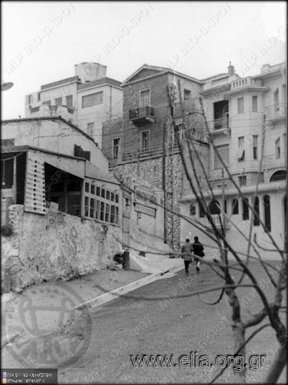 MLP Blo-G-Spot: ΠΕΙΡΑΙΑΣ: ΤΟΤΕ ΚΑΙ ΣΗΜΕΡΑ [ΟΔΟΣ ΚΑΡΑΓΕΩΡΓΗ ΣΕΡΒΙΑΣ]