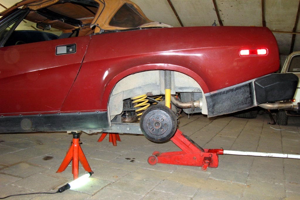 Beans' Triumph TR7 Blog: DHC Suspension upgrades (part 2)