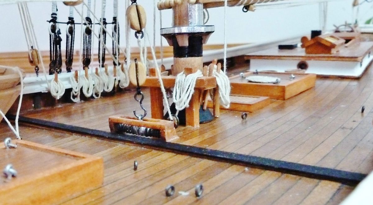 Model Build - Bluenose II: 20 - Fitting out the Deck
