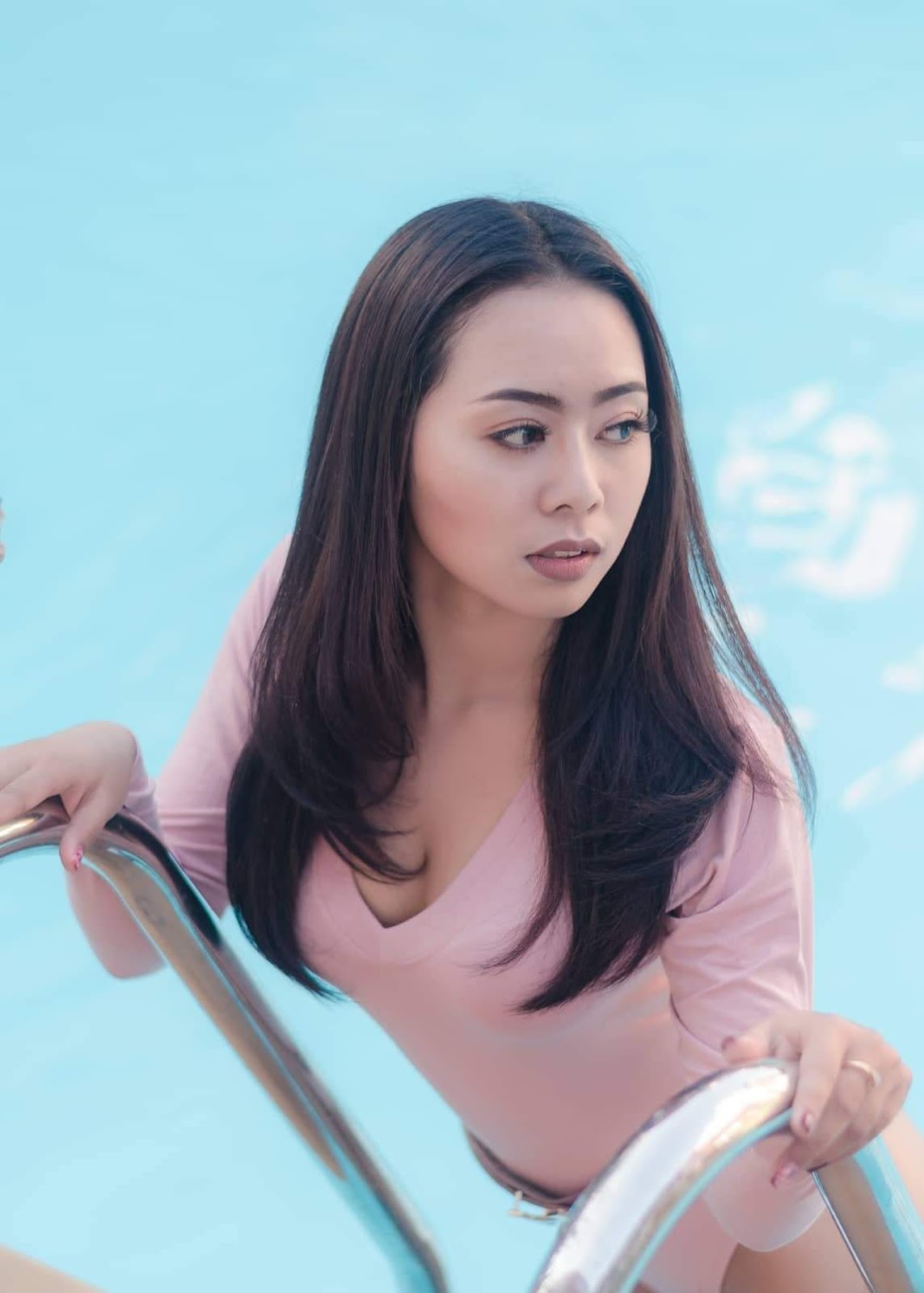 Myanmar Model Yin May Hnin - Swimming Pool Photoshoot