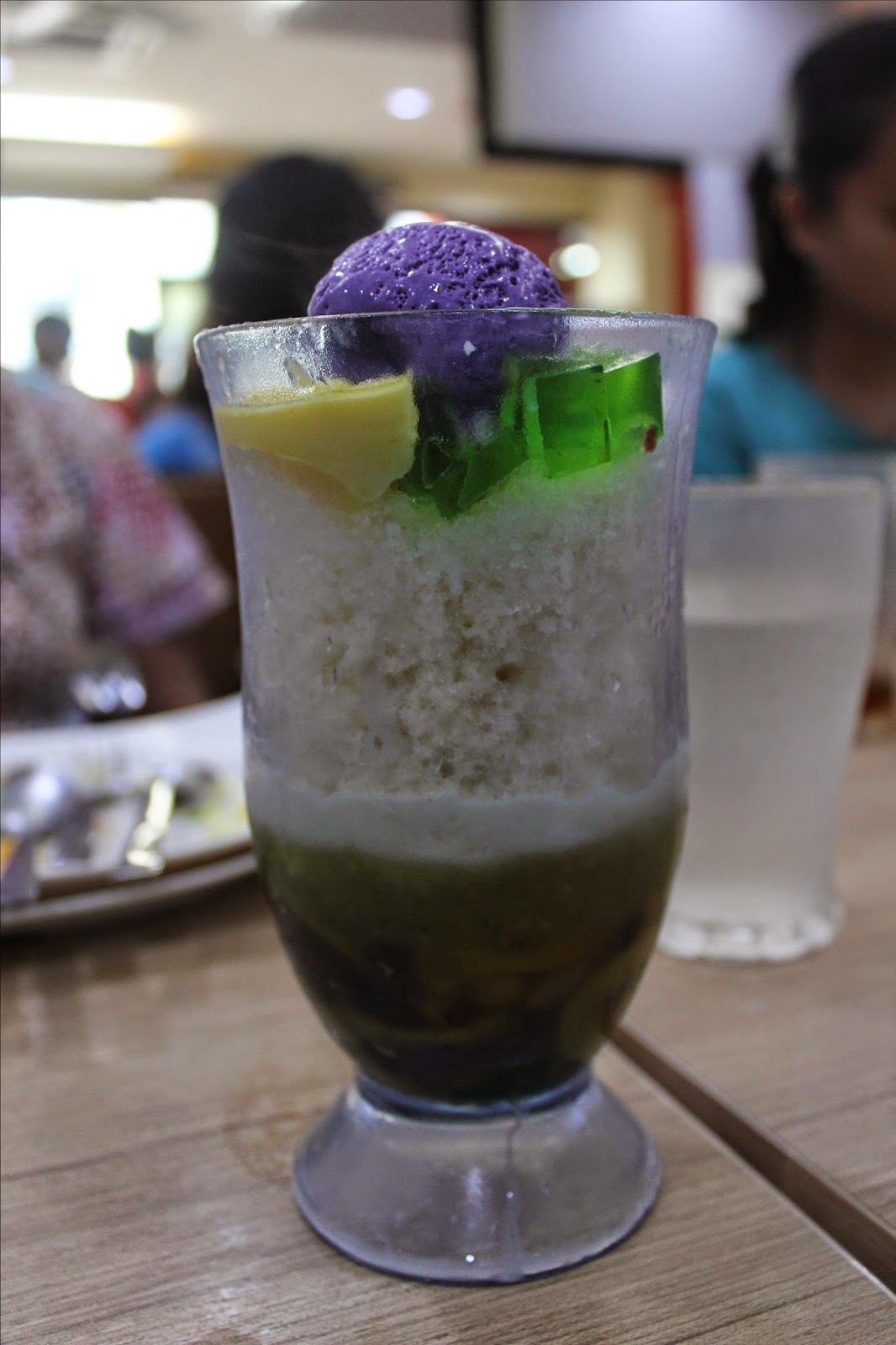 Stay, Stray, Play and Feast: Chow King Halo Halo :The Philippines ...
