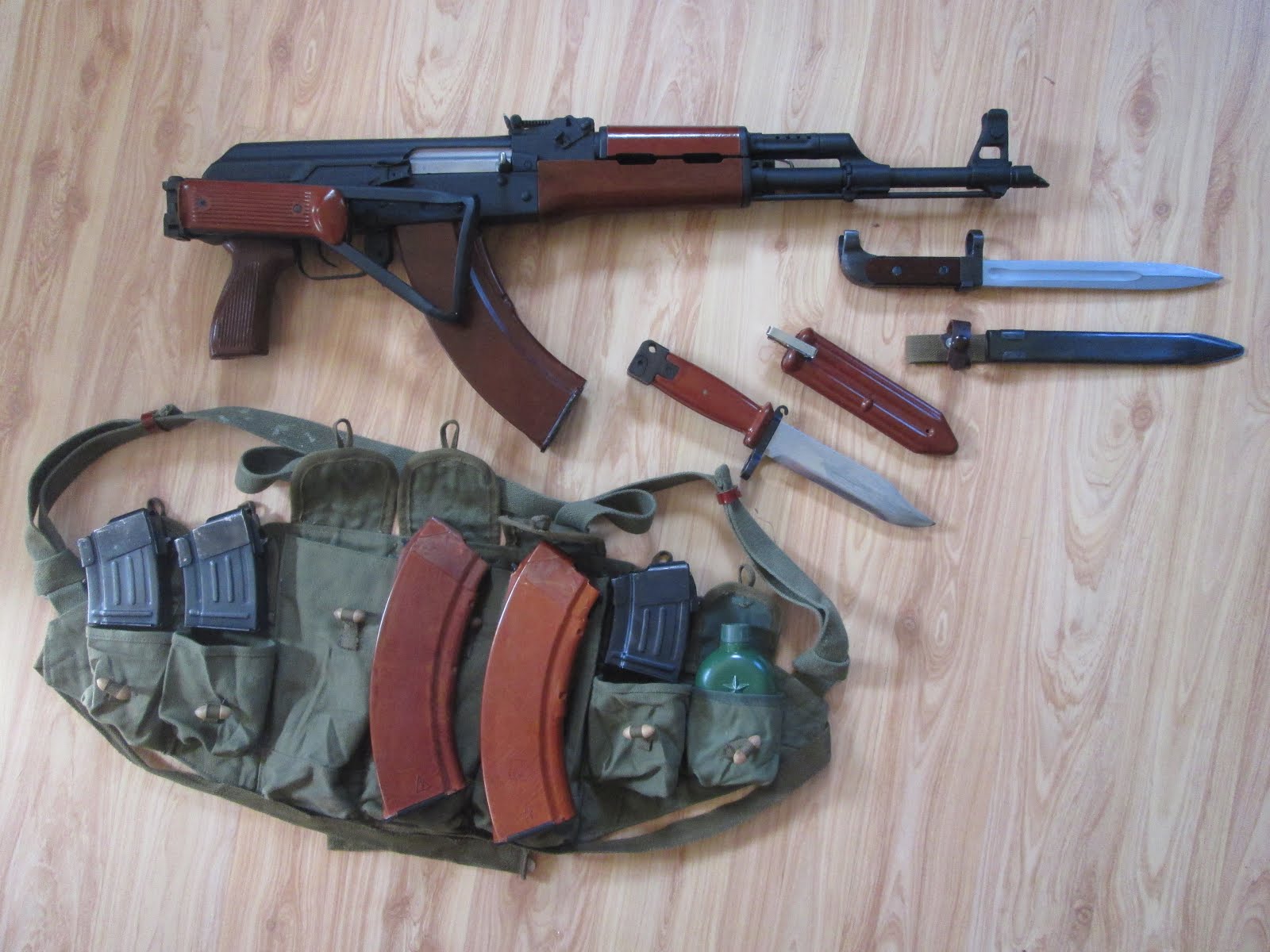 The Chinese AK-47 Blog: Chinese 56S-2 Bakelite Folding Stock, Polytech ...