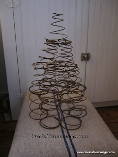 Ms. Mac's Antiques: Holiday Decorating