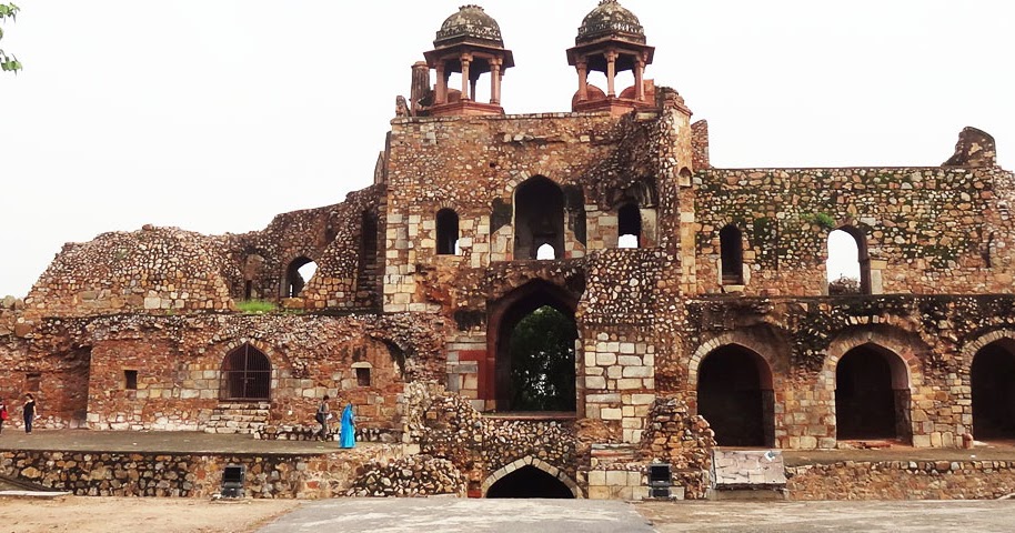 Purana Qila - Delhi - Drawing and Painting